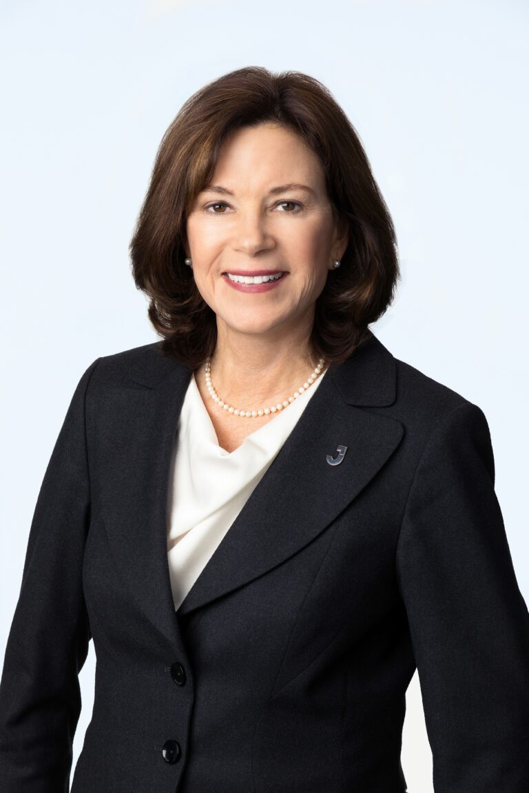 Top 35 Execs to Watch in 2022: Jacobs' Dawne Hickton | WashingtonExec